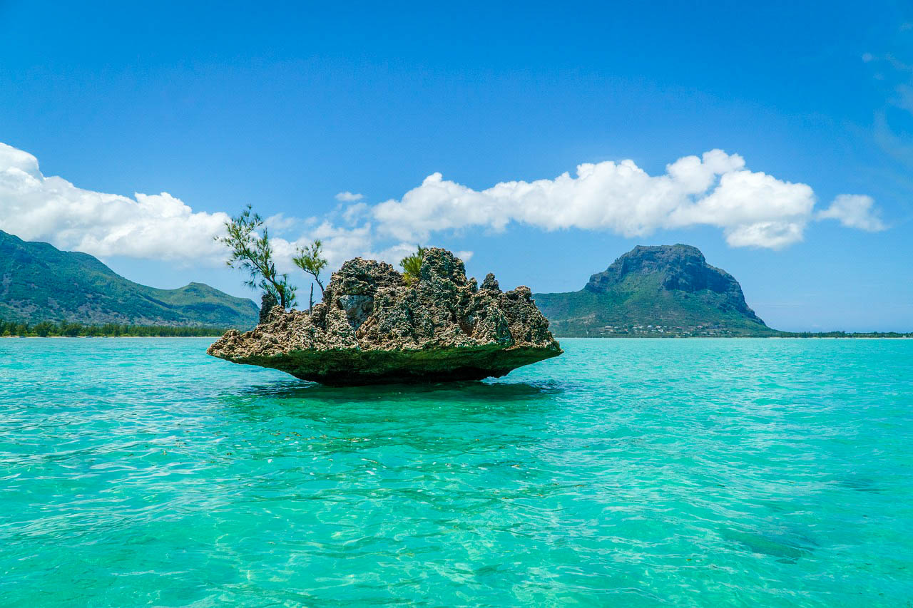 9-night holiday in Mauritius for €841 p.p: flights from Dublin + top ...