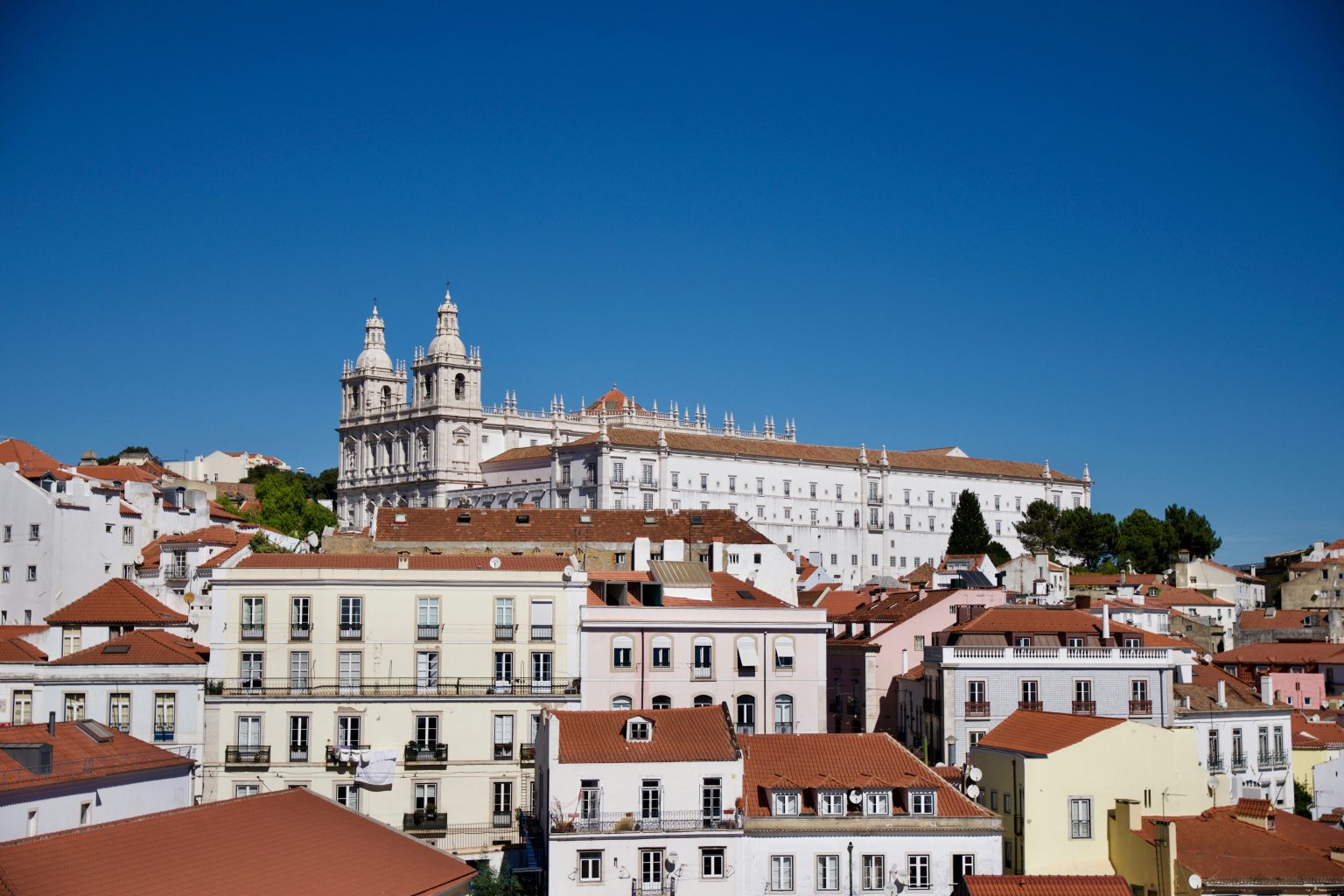City break in Lisbon for €226 p.p: flights from Dublin + 3 nights in 4 ...